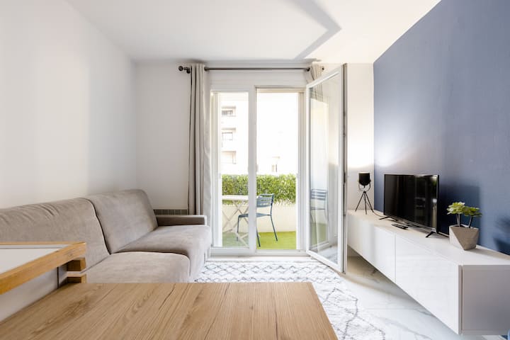 Super Studio Entre Le Port Et Nice Riquier (Gare) - Castel Plage - Nice