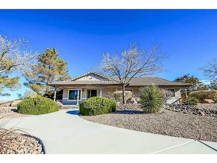 Henderson Country Retreat Near Vegas Strip - Boulder City, NV