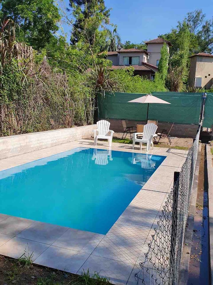 Casa A Estrenar En San Lorenzo Para 8 A 9 Personas - Salta