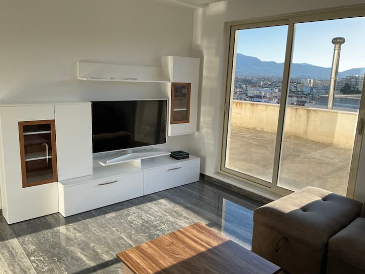 Amazing Penthouse Over The Lake, Wifi 100 Mbits/s - 地拉那