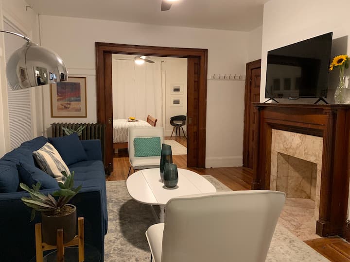 Sophisticated Retreat: 2br In Heart Of Albany - Albany, NY