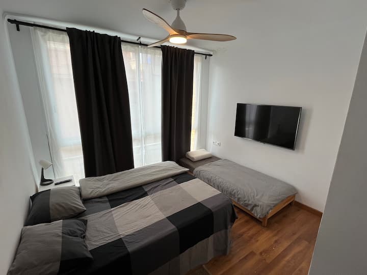 Precioso Loft En  L'hospitalet Llobregat •Ascensor - L'Hospitalet de Llobregat