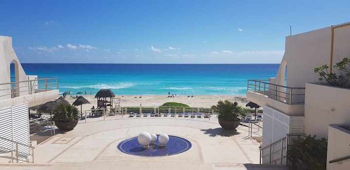 Condominio Frente Al Mar Con Acceso A Playa - Cancún