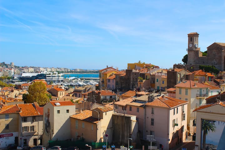 Centrally Overlooking Palais Des Festivals! - Cannes