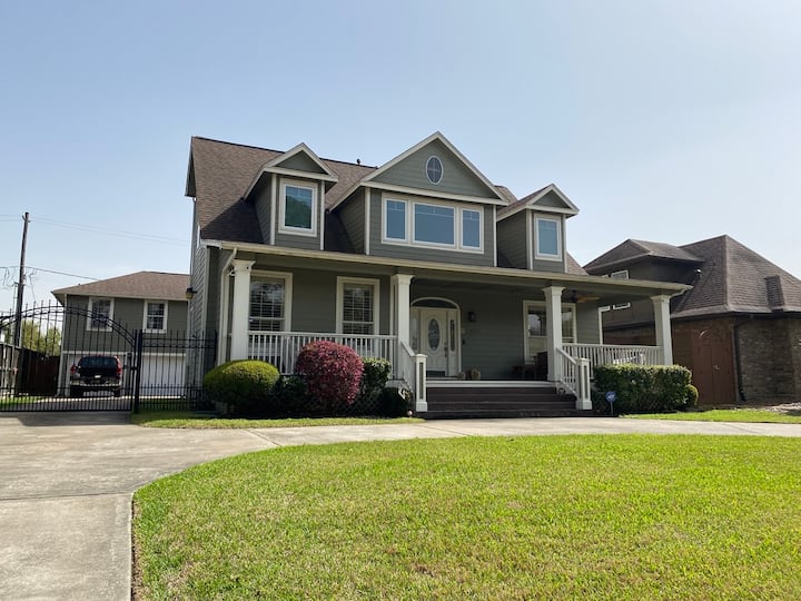 Gated 1br Garage Apt Near Houston Med Center - Houston, TX