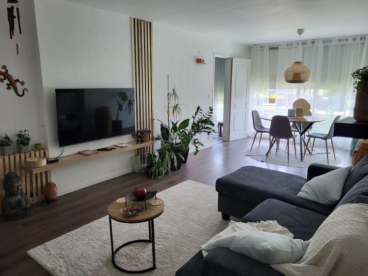 Chambre Privative
Séjournez Chez Nathalie - Meer van Annecy