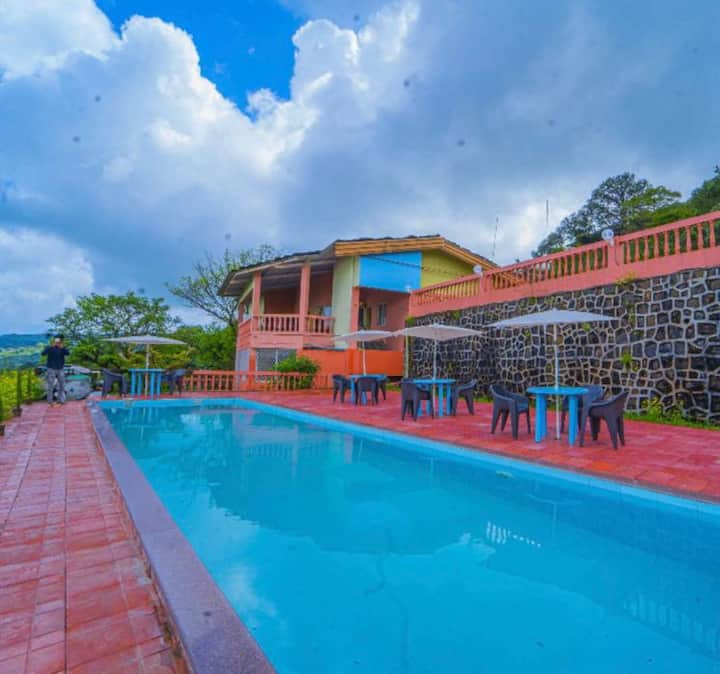 The Bella Dona : By Zuri Stays - Mahabaleshwar