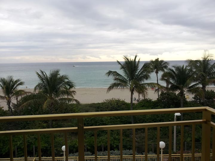 Direct Ocean View Apt. In Hollywood Beach, Fl - Hollywood, FL