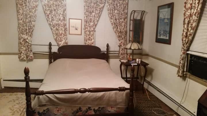 Historical House Built On 1810 - Norway, ME