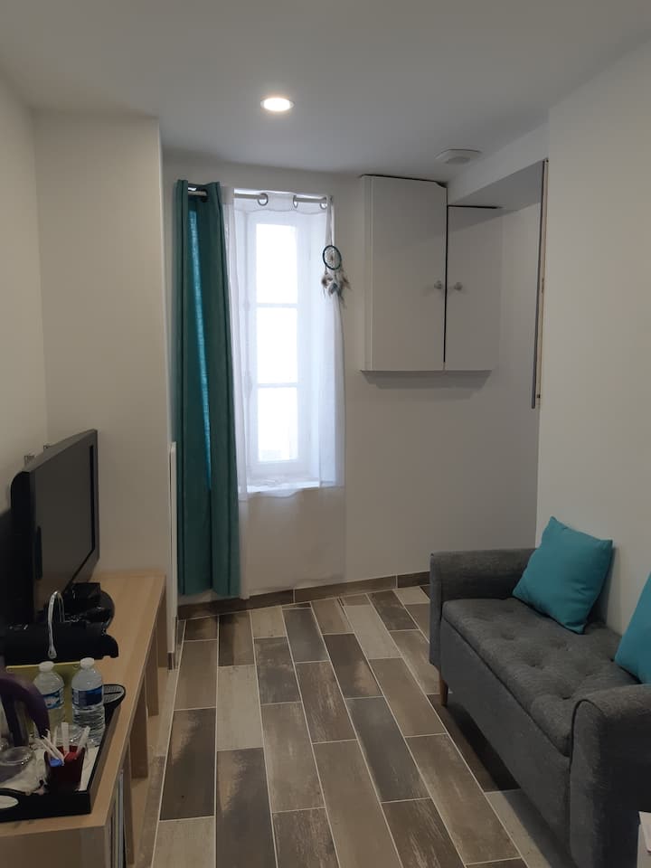 Studio Indépendant + Terrasse Privée
Hôpital Nord - Marseille