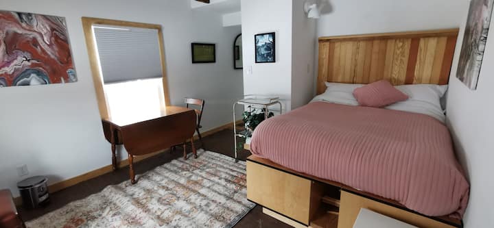 Dogwood Studio. Steps To Uva Hospital - Charlottesville, VA