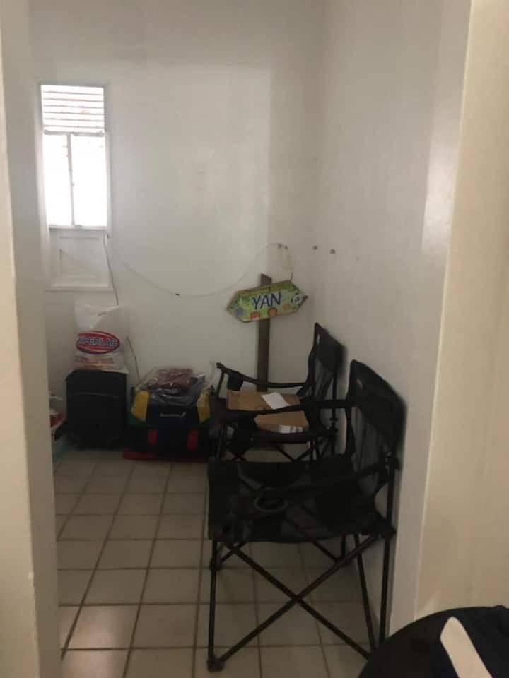 Casa Ampla E Com óTima Localização Em Candelária - Natal