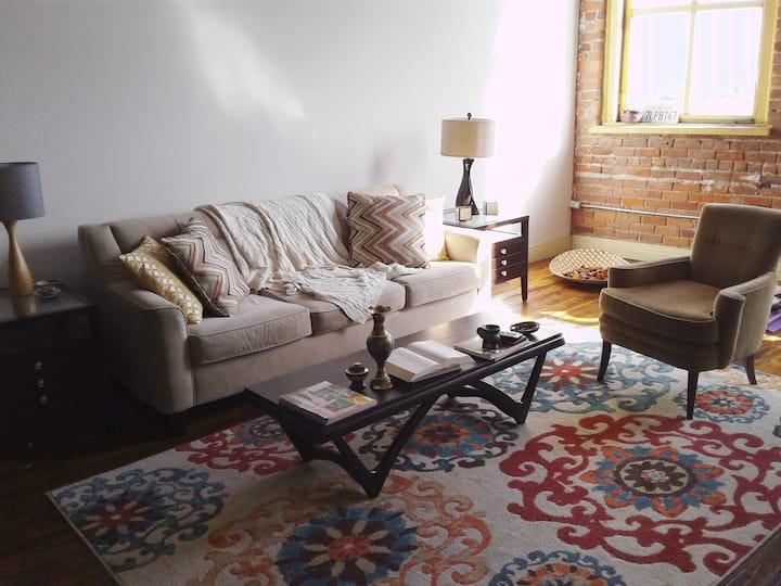 Boho Chic Loft Near Everything - Detroit, MI