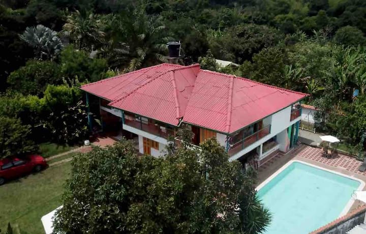 Casa Campestre Con Piscina - Armenia Quindio - Armenia