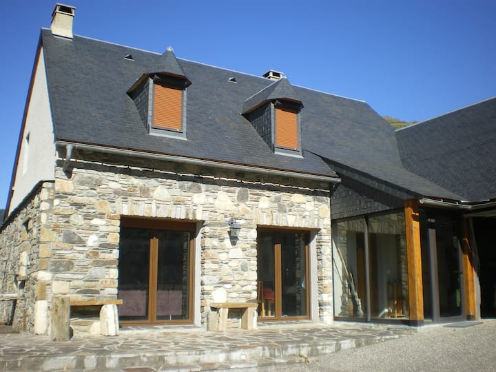 Chalet Pyrénéen En Pierre Et Bois, Tout Confort - Saint-Lary-Soulan