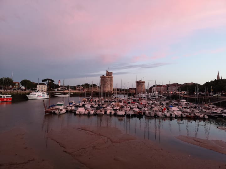 2 Pièces à Deux Pas Du Vieux Port De La Rochelle - France