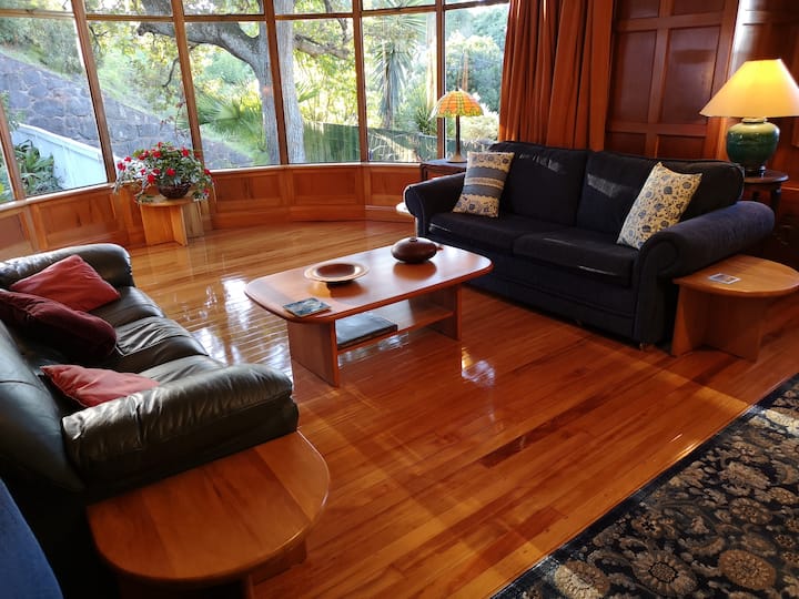Sunny Hideaway Newmarket - Auckland