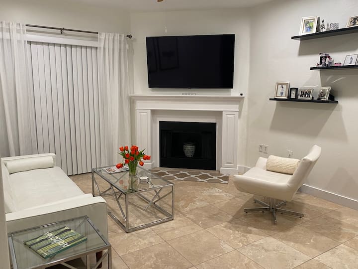 Gorgeous Modern Condo  Scottsdale/paradise Valley - Paradise Valley, AZ