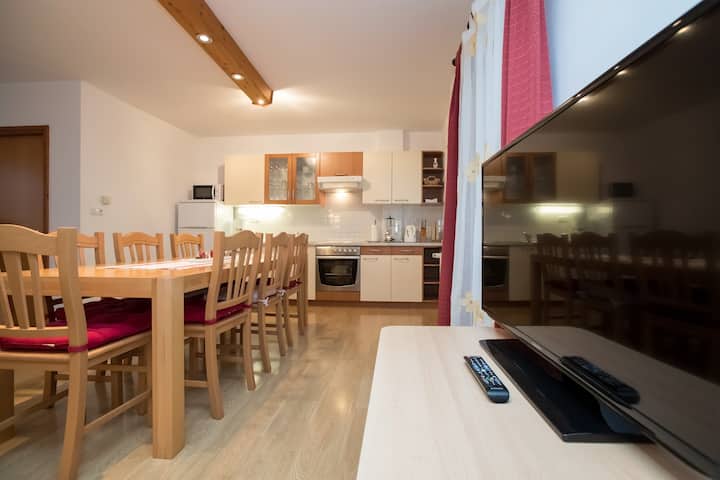 Apartments Markez, 3-bedroom Ap 4 - 6 Prs, Terrace - Stara Fužina