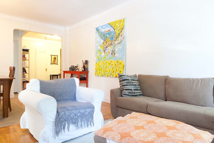 Beautiful Room In Park-side Apt - The Bronx, NY