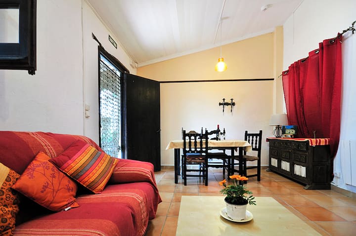 Gaudi Country Cottage At Mas Sant Nicolau, Ordis - Figueres