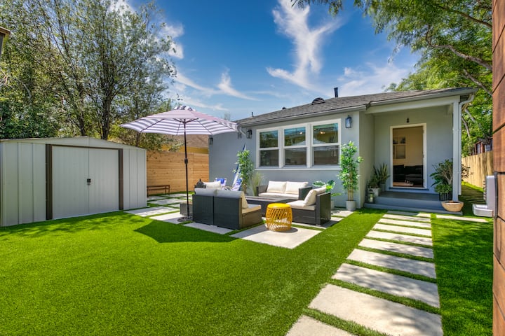 Stunning Venice Hideaway W/private Yard & Deck! - Los Angeles, CA