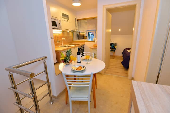 Kormo*** Studio Apartment - Split