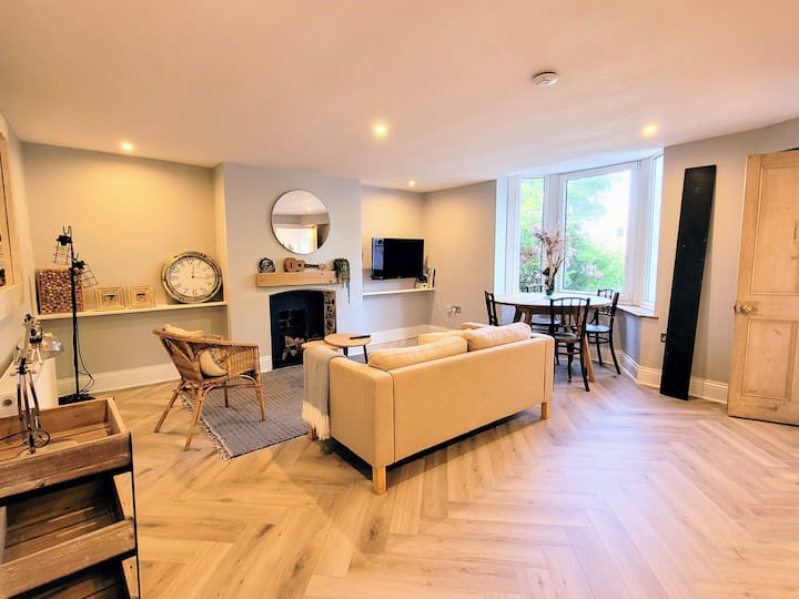 Garden Apartment - Robin Hood's Bay