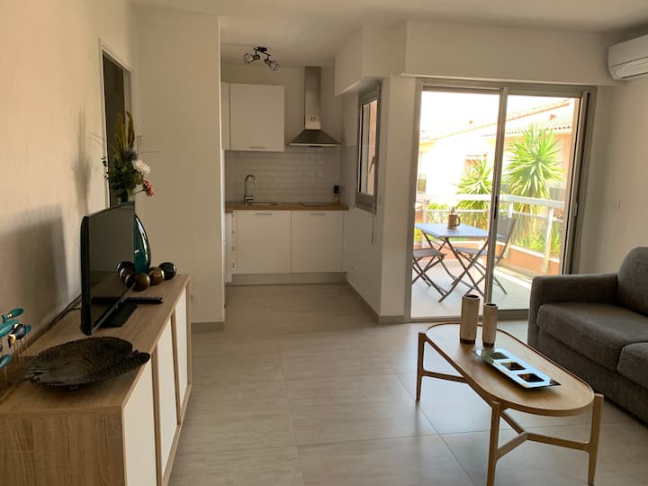 T2golfe Juan/cannes Proximité Plages- Garage - Plage Golfe-Juan