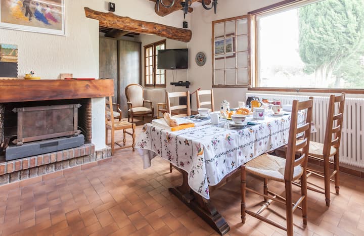 Prés D'avignon, 4 Chambres D'hôtes à La Campagne. - Châteauneuf-du-Pape