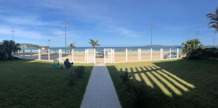 Cobertura (404)  Enorme 04 Dorm. Na Beira Mar - Itapema