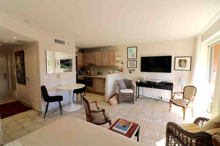 Saint-tropez, Superbe Studio Avec Terrasse - Saint-Tropez