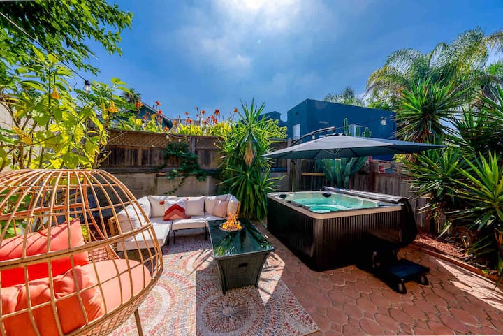 Cozy Urban Retreat In South Park | Hottub| Firepit - San Diego, CA