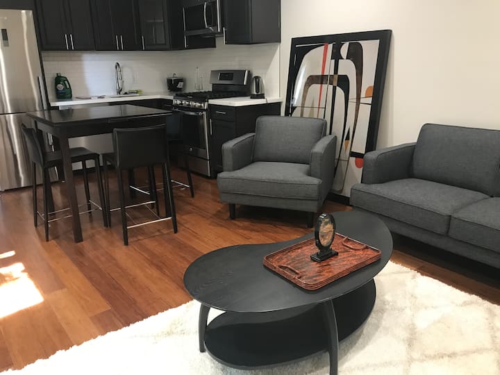 Modern Apartment In North Berkeley - Berkeley, CA