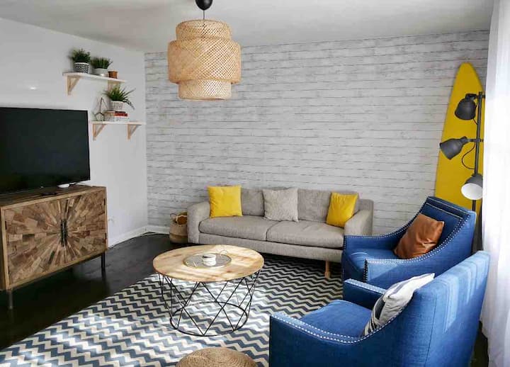 Coastal Hideaway! Pet Friendly | Beach 3 Min Walk - Norfolk, VA