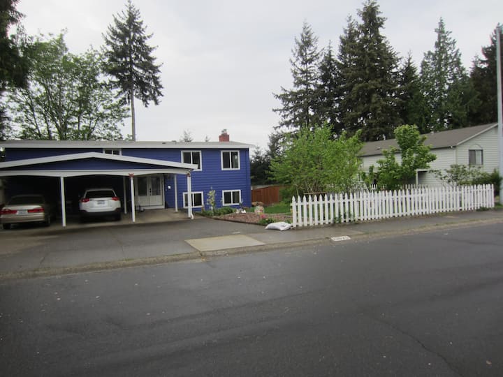 Kirkland 3bd, 2 Bath, Separate Entry, Evergreen - Bothell, WA