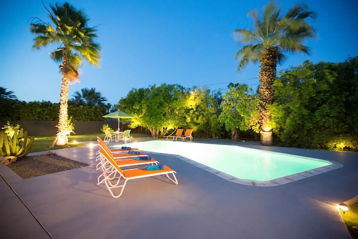 Poolside Bliss: Ny Times Feat'd Guest Favorite - Palm Springs, CA