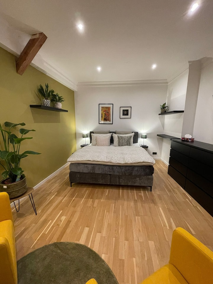 Appartment Mit Blick üBer Den Dächern Von Halle - Halle, Alemania