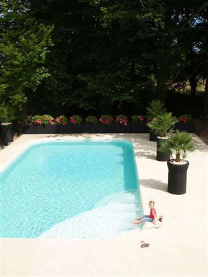 Grande Maison Avec Piscine Chauffée,  Mer 5km - Perros-Guirec
