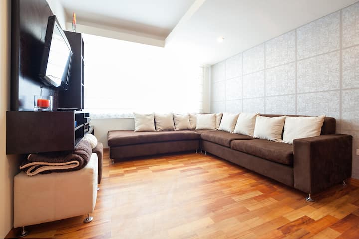 Great Location, Near Everything!!! - Quito
