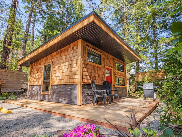 #4 Cabin Couples King Bed Hottub - Ucluelet