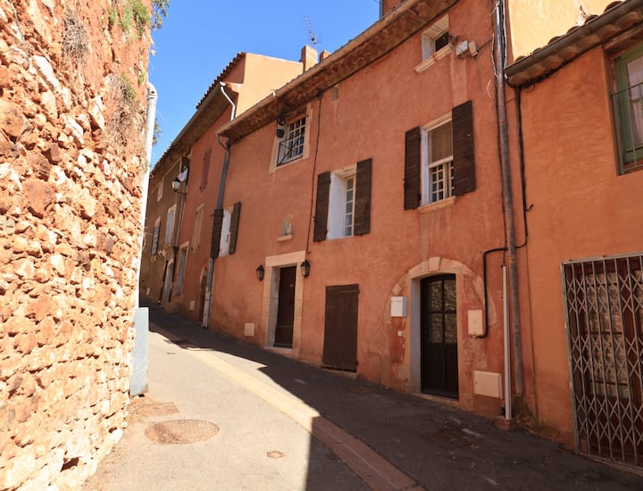 Au Coeur Du Village De Roussillon - Roussillon