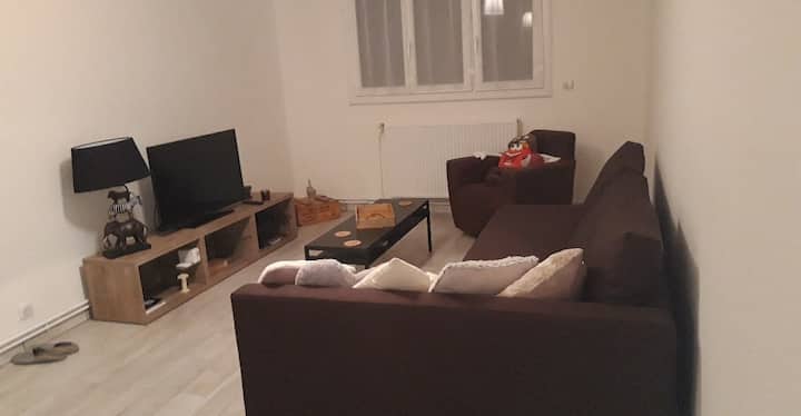 Chambre Dans Un Appartement Rénové - Cahors