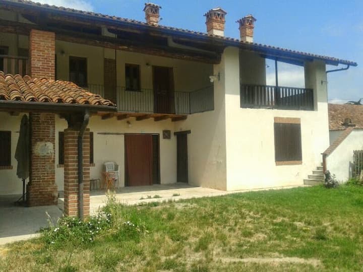 Casale Borgo Pretti - Piedmont