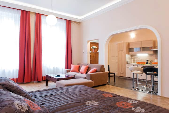 Affordable Luxury & Best Location - Budapest