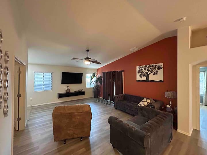 3 Bed 2 Bath Cozy Home Near The Tucson Airport - Tucson, AZ