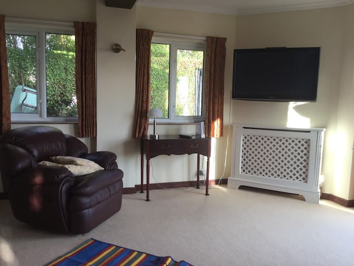 G/floor With Splendid Views Of Laxey Bay - Isle of Man