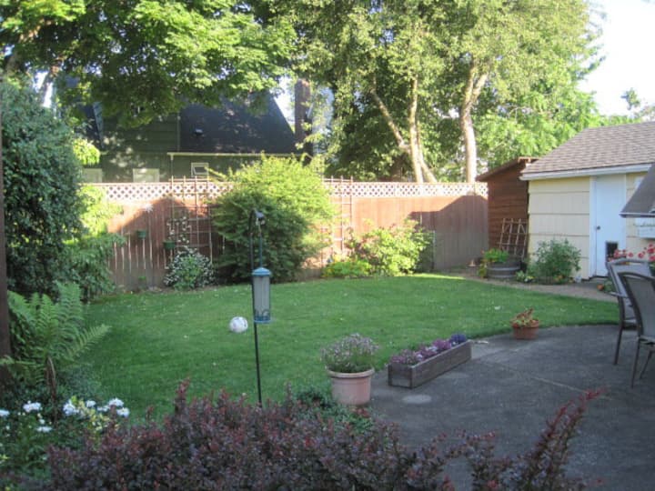 Hawthorne Paradise By The Park - Arbor Lodge - Portland