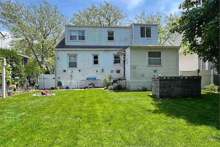 3 Bedroom Near Nyc And Train With Free Parking - New York City
