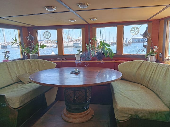 Bateau De "Pirates" - Gruissan
